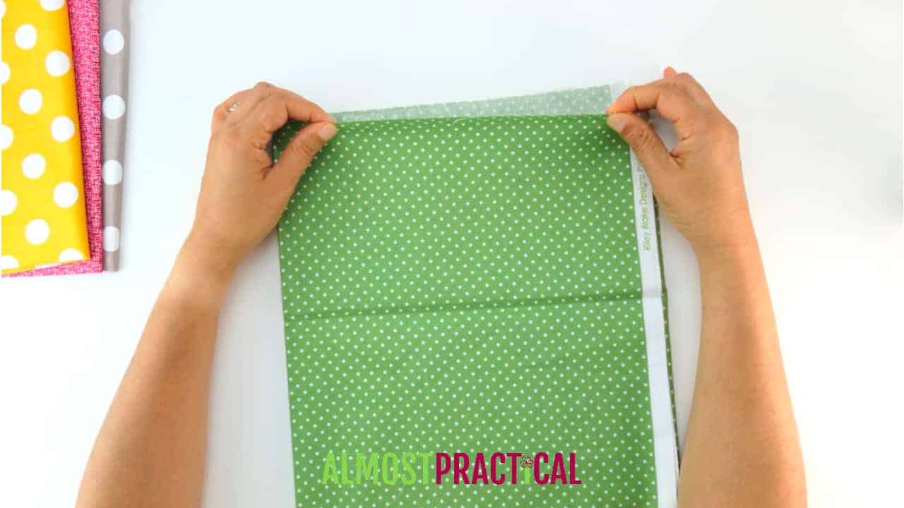 How to Find the Selvage of Fabric